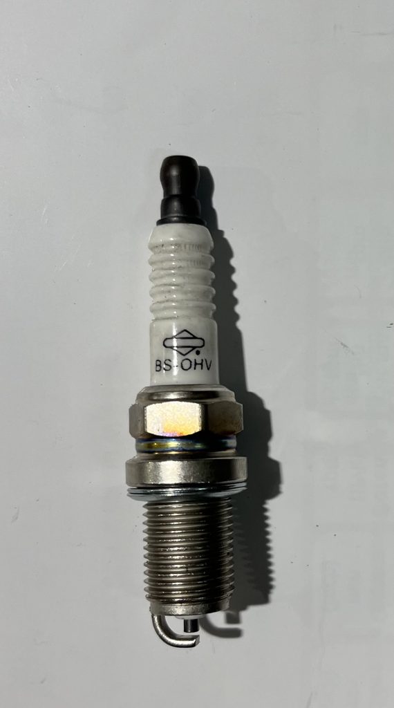 Bujía 4 Tiempos Briggs & Stratton | Servimaq S.C.